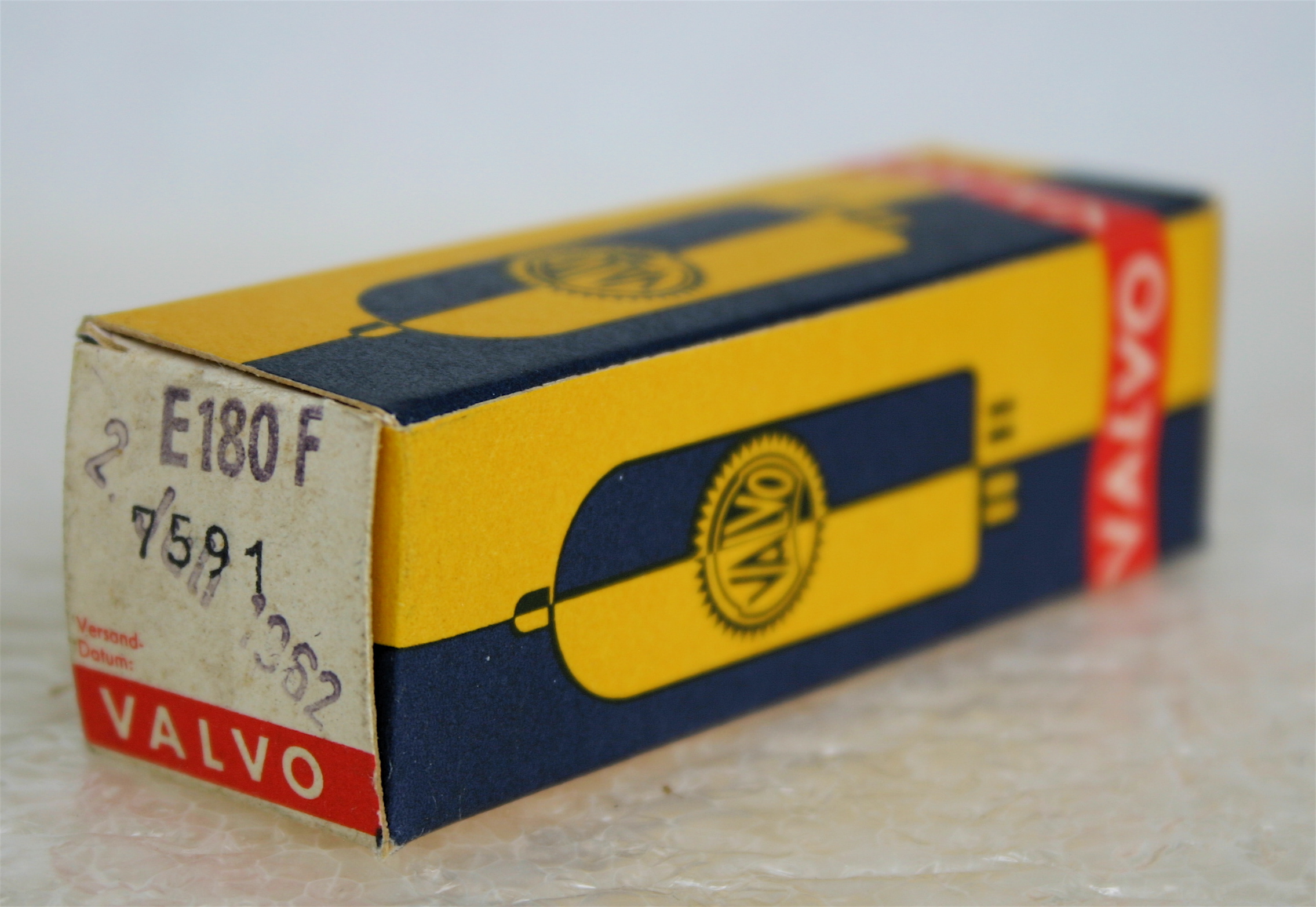 Valvo E180F Röhre, Neuware | akzent audio Pro Audio Shop